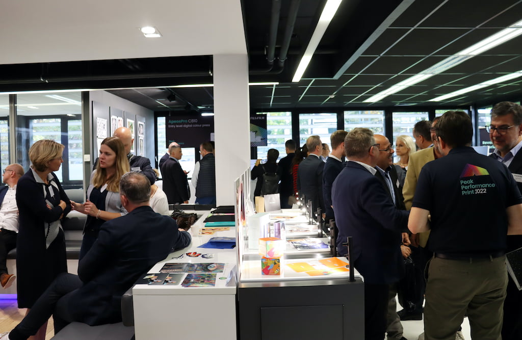 Fujifilm dundrer frem i print on demand-segmentet